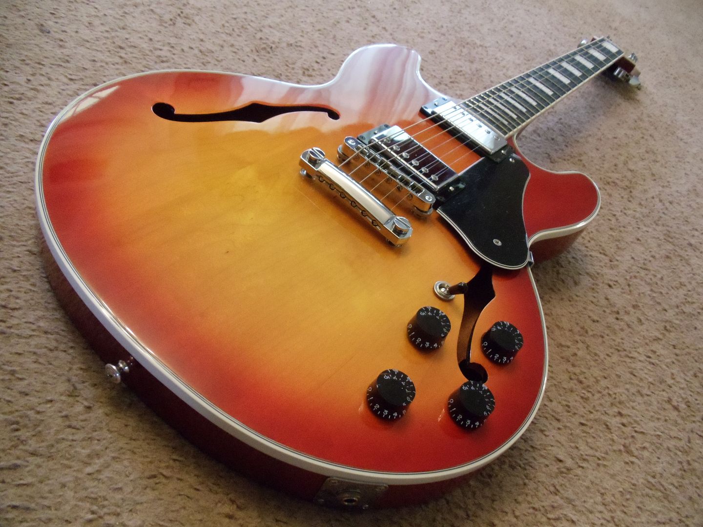 FS: Gibson Midtown Custom - Electric Guitars - Harmony Central